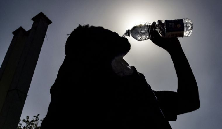 Red alert in Delhi: Severe heatwave to push mercury to 45°C- The Week